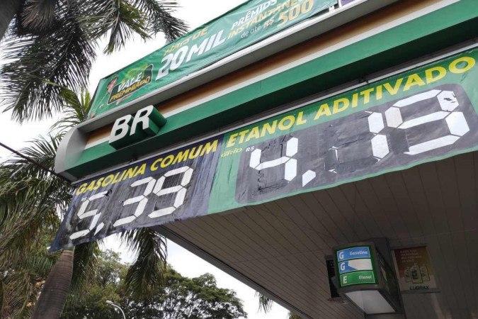 Em Meio A Risco De Desabastecimento Gasolina Está Mais Cara Em Postos